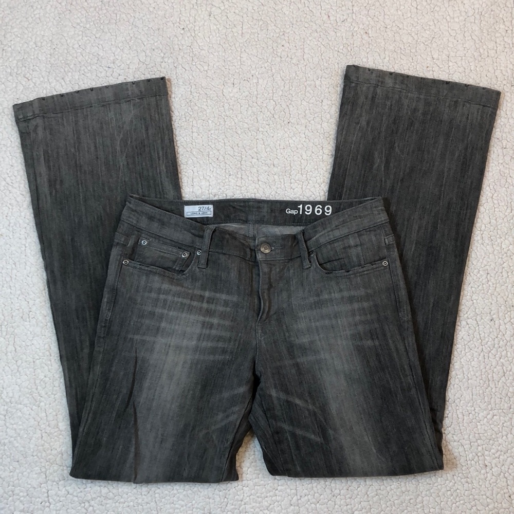 Gap 1969 Mid Rise Bootcut Jean. - Gem
